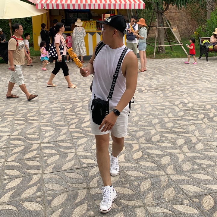 🍑ももバーレスク東京🍑 - @momo_burlesque TikTok Analytics | Profiel, video's ...