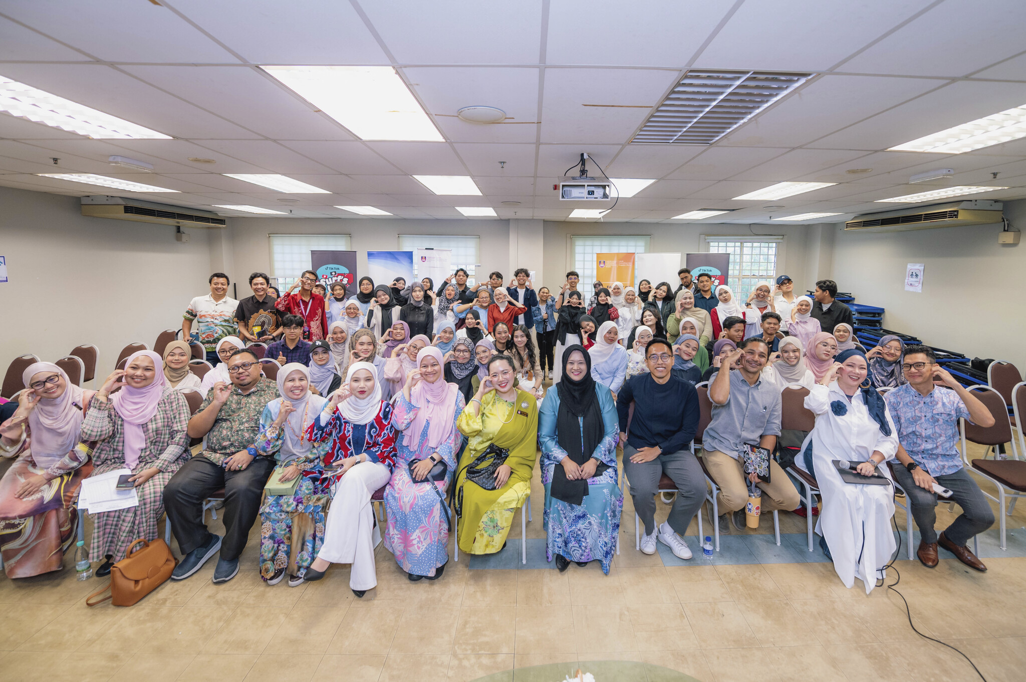 Over 500 Digital Literacy Deputies pledge for a Safe Internet ...